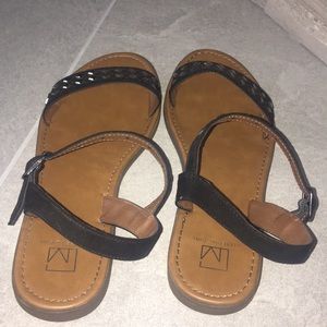 Material Girl | Shoes | Material Girl Black Flat Sandal | Poshmark